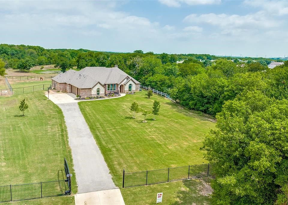 14599 Ridgetop Rd, North Richland Hills, TX 76182 | Zillow