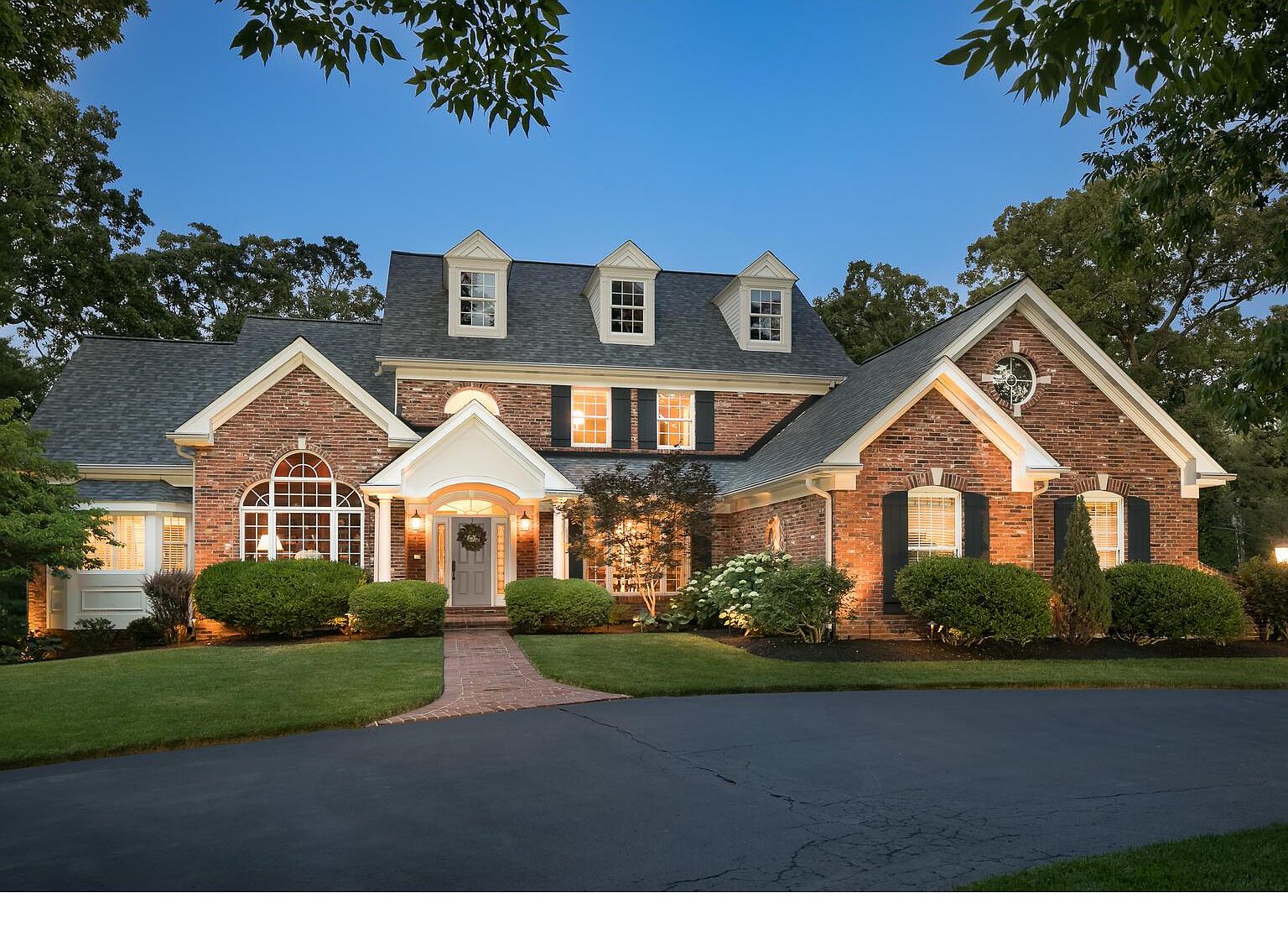 1636 Forest Aire St, Saint Louis, MO 63131 | MLS #25024826 | Zillow