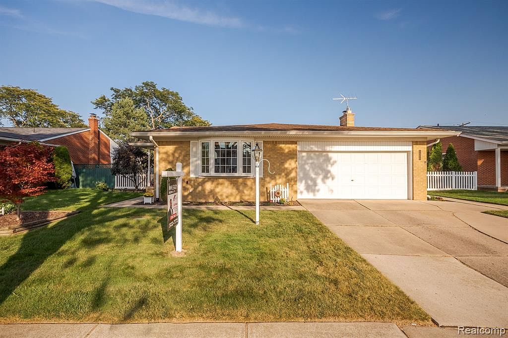1408 Amboy St, Dearborn Heights, MI 48127 | Zillow