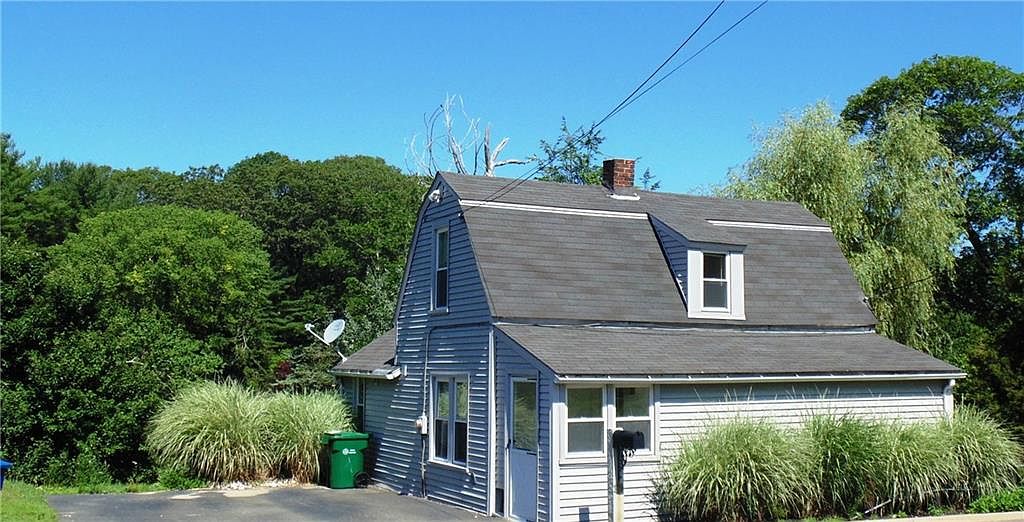 270 Niantic River Rd, Waterford, CT 06385 | Zillow