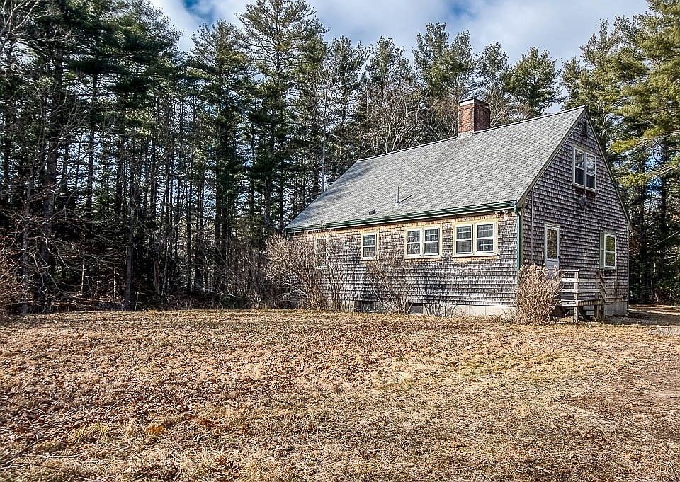 24 Plymouth St, Carver, MA 02330 | Zillow
