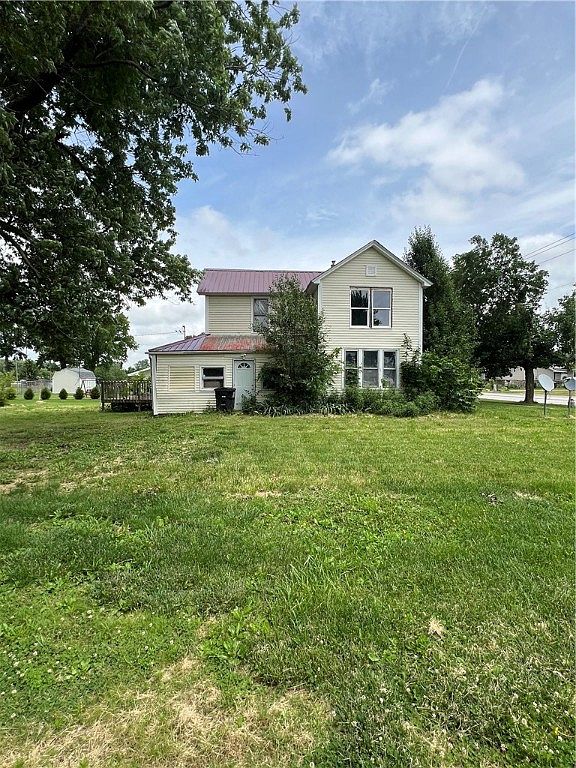 703 Route 37 Hwy, Edgewood, IL 62426 | MLS #6243197 | Zillow