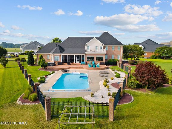 1104 Autumn Lakes Drive, Grimesland, NC 27837 | MLS #100392255 | Zillow