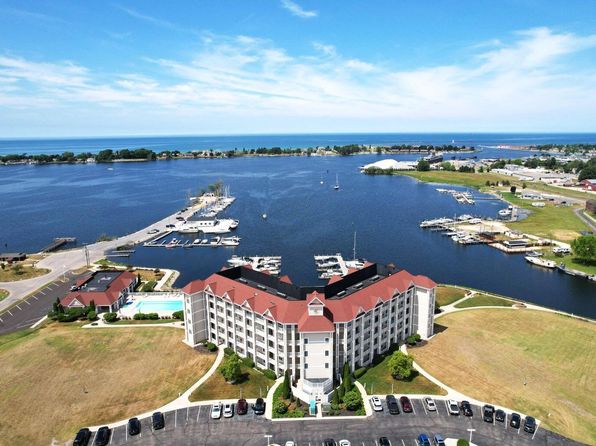 Ludington MI Condos & Apartments For Sale - 5 Listings | Zillow