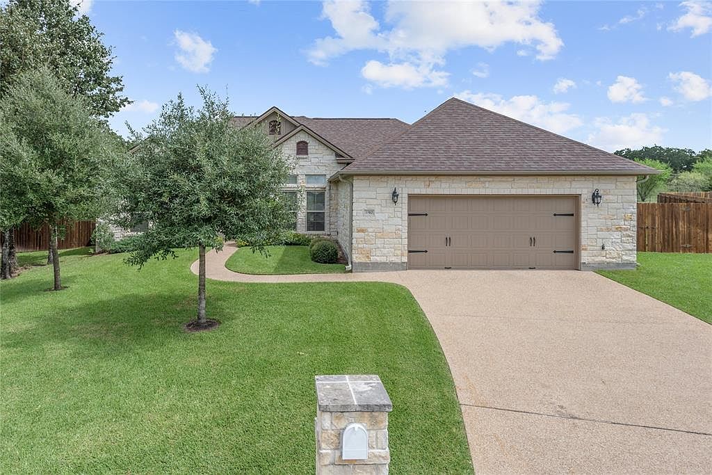 3910 Ambrose Ct, Bryan, TX 77808 | Zillow