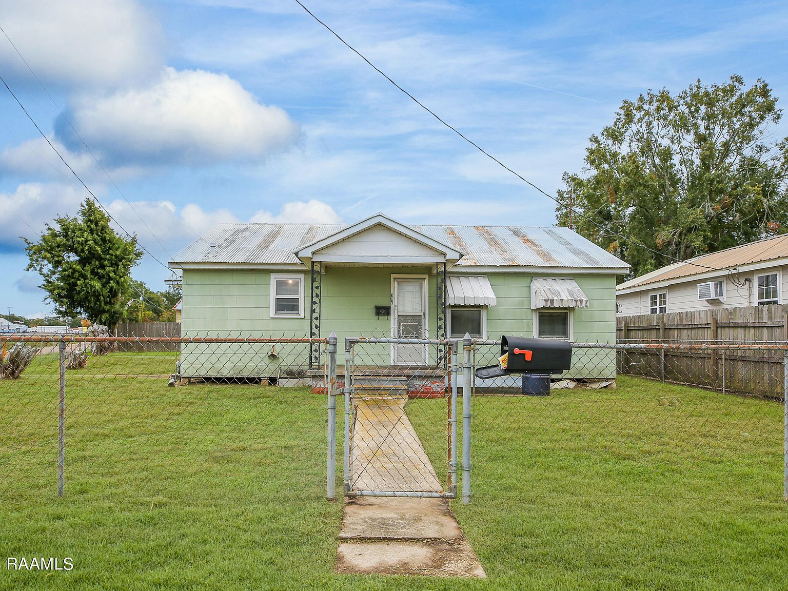 301 Albert St, New Iberia, LA 70560 | Zillow