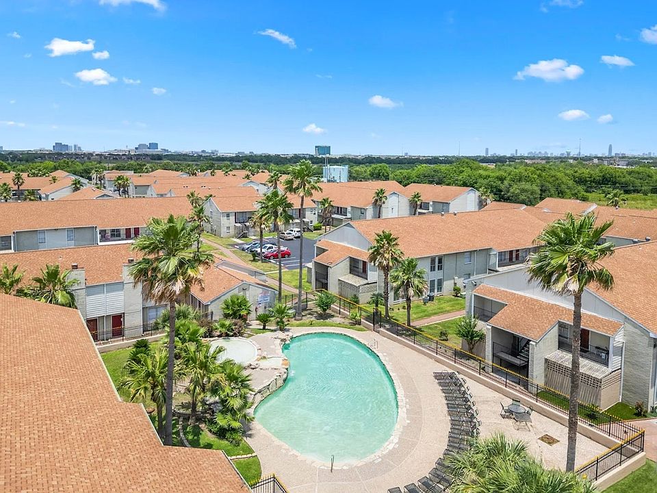 The Falls of Beechnut - 10522 Beechnut St Houston TX | Zillow