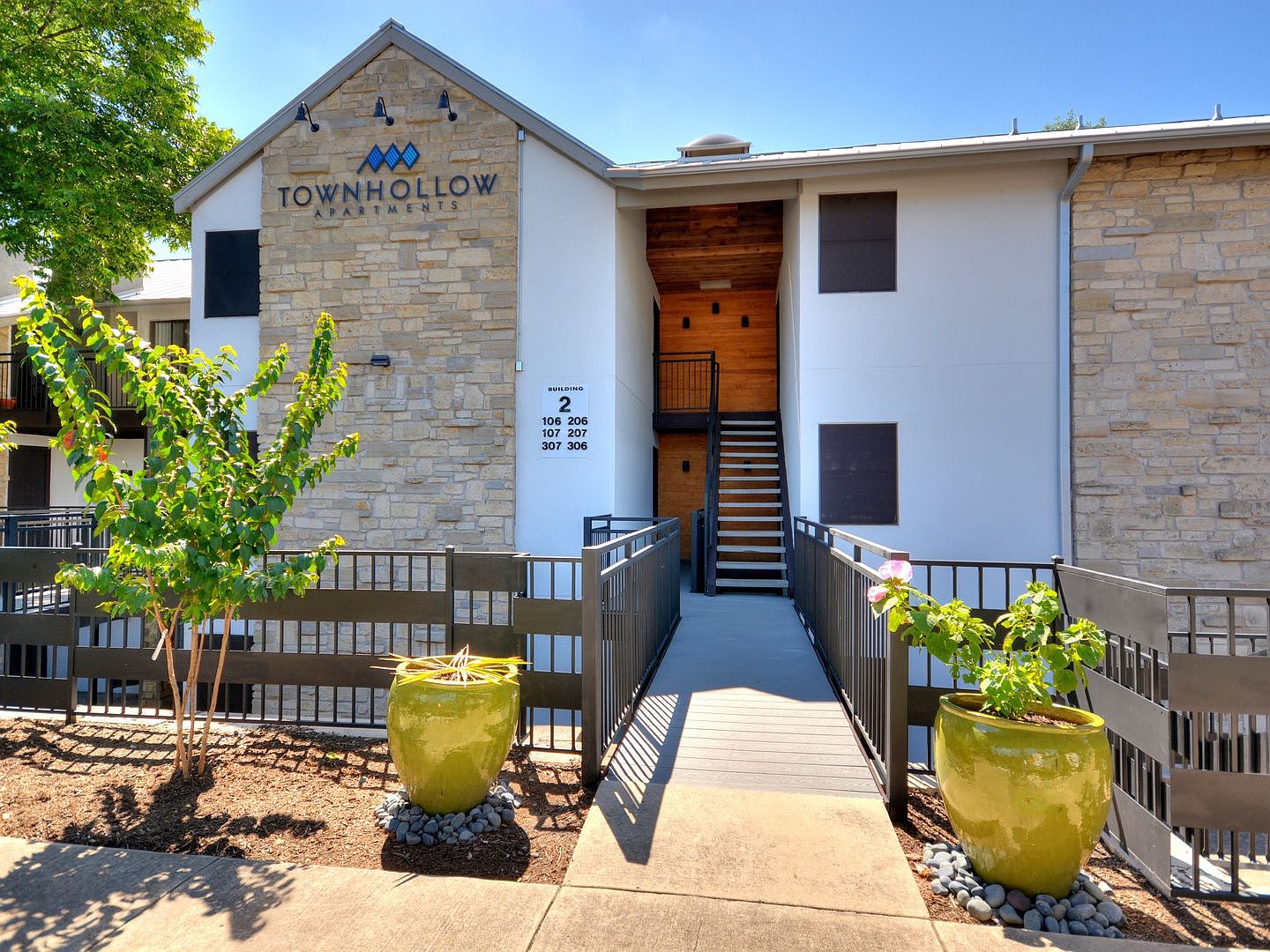 1200 Treadwell St APT 311, Austin, TX 78704 | Zillow