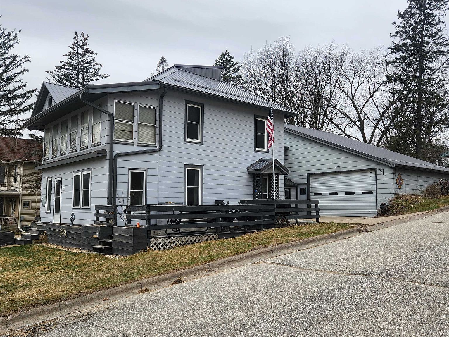 509 E Bridge St, Elkader, IA 52043 | Zillow