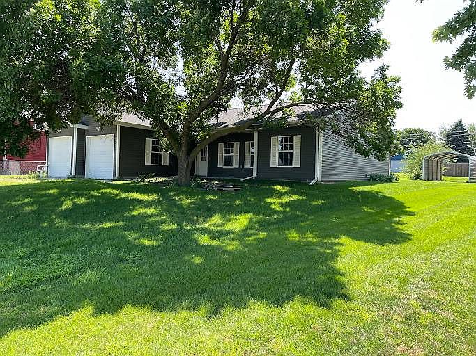 402B S Vale St, Palmer, NE 68864 | MLS #11193576 | Zillow