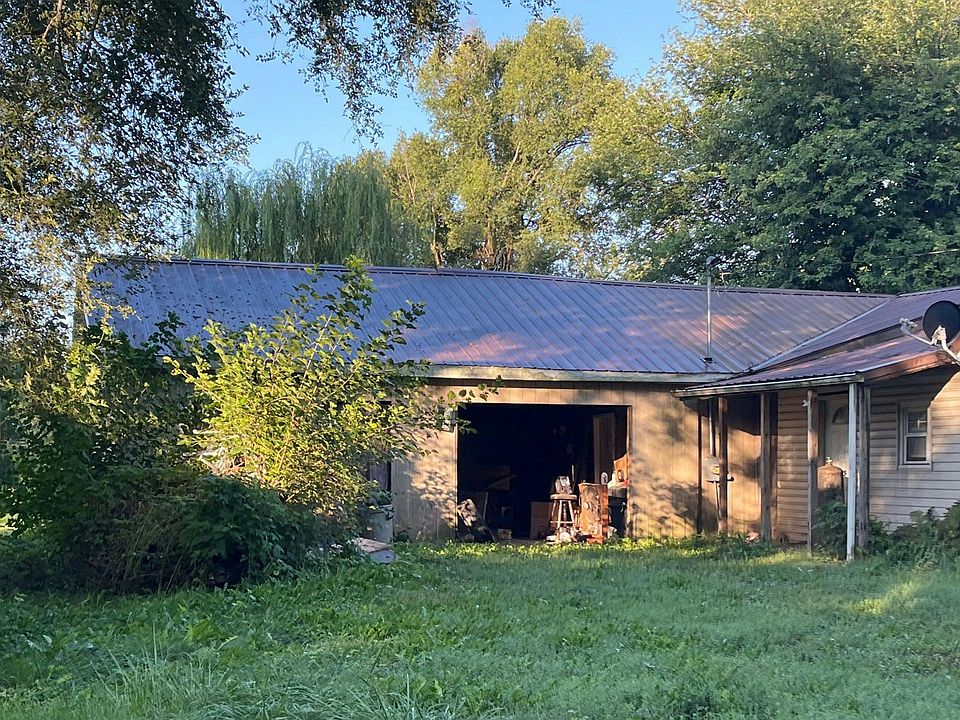 165 N Pleasant Vale St, New Canton, IL 62356 | Zillow