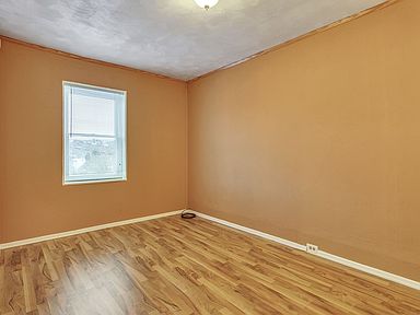 1014 Glass Run Rd, Pittsburgh, PA 15236 | Zillow