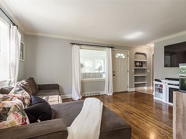 131 Tryon Park, Rochester, NY 14609 | Zillow