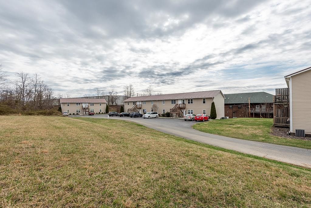 33436 Bunker Hill Ln, Glade Spring, VA 24340 | MLS #85758 | Zillow