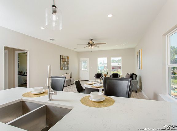 716 Golf Course Dr E, Spring Branch, TX 78070 | MLS #1683604 | Zillow