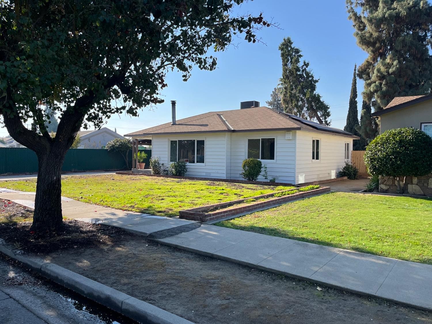 318 S 4th St, Fowler, CA 93625 | Zillow