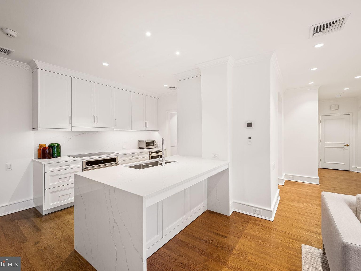 1901 Walnut St APT 20E, Philadelphia, PA 19103 | MLS #PAPH2426750 | Zillow