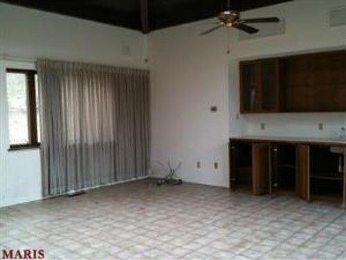 2017 Boaz Ave, Saint Louis, MO 63122 | Zillow