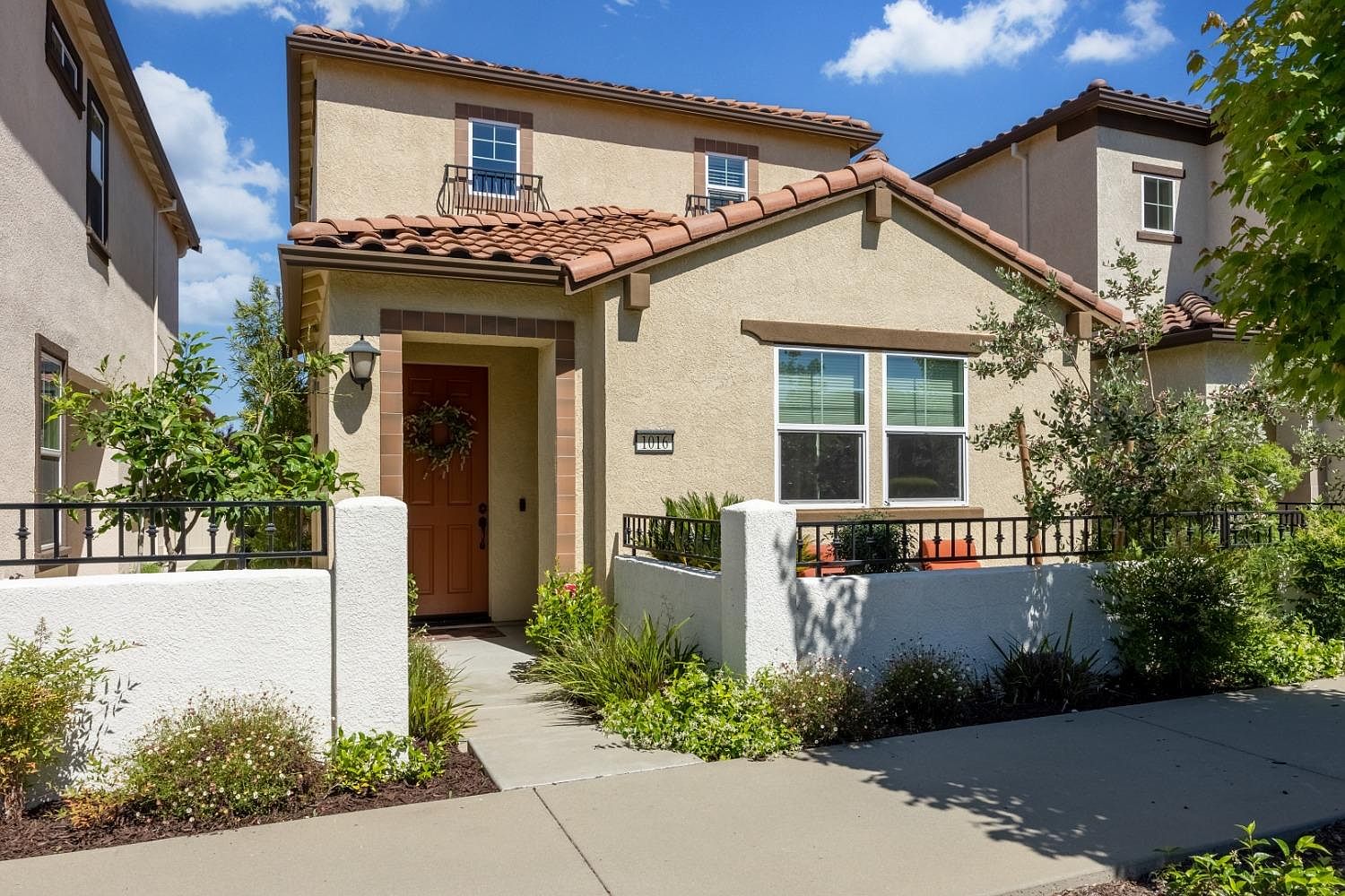 1016 Kirkhill Dr, Roseville, CA 95747 | Zillow