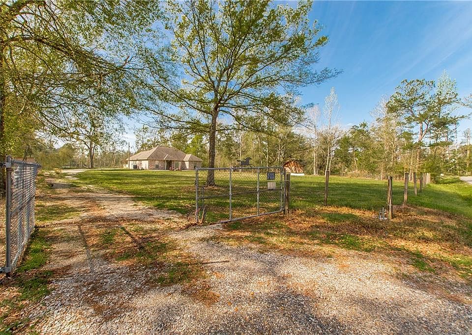 29520 Henry White Rd, Albany, LA 70711 | Zillow