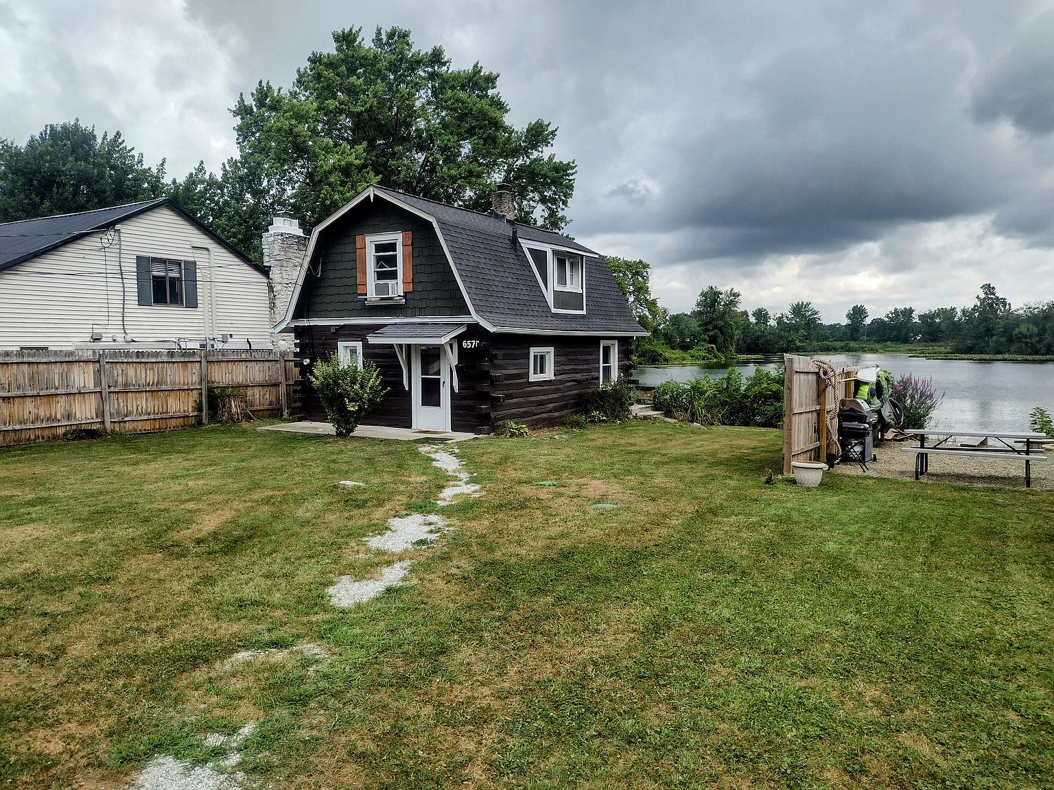 657 Cove Blvd #1/2, Akron, OH 44319 | Zillow