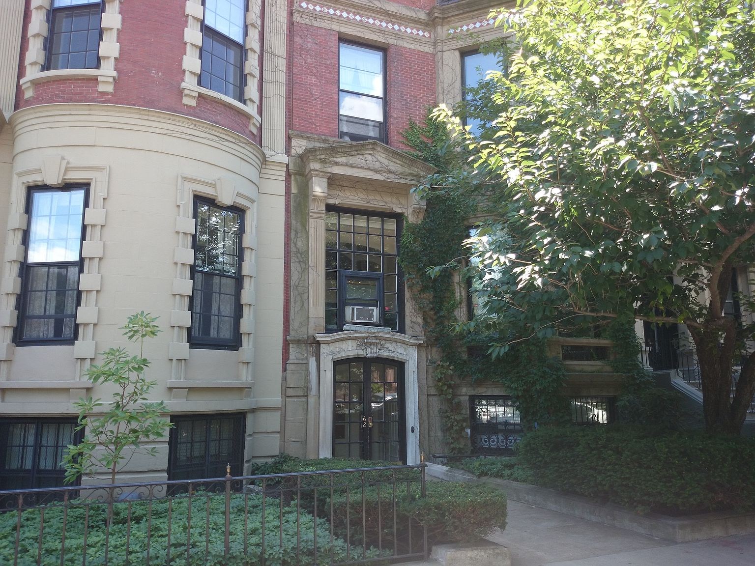62 Commonwealth Ave APT 8, Boston, MA 02116 | Zillow