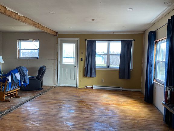 84 Church Rd Cape Breton Ns B1y 2y2 Mls 202406907 Zillow