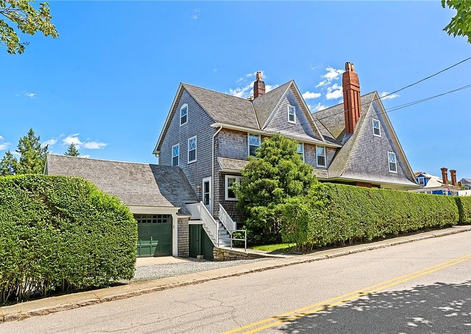 8 Westerly Rd, Westerly, RI 02891 | Zillow