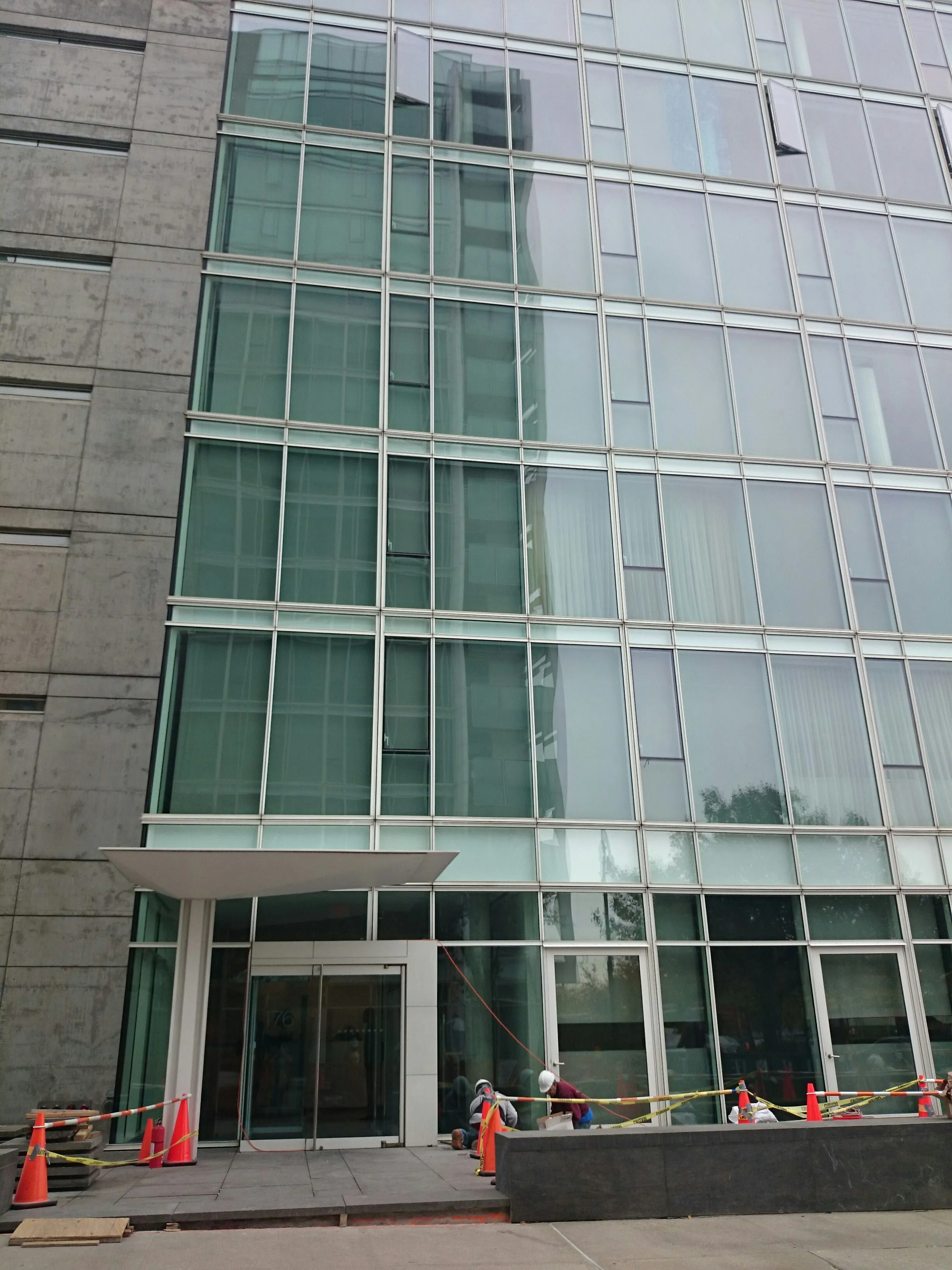 Meier South Tower at 176 Perry Street in West Village : Sales, Rentals ...