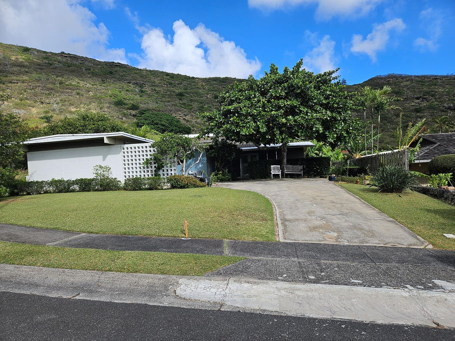 439 Halaki St, Honolulu, HI 96821 | Zillow