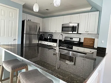 Colonnade At Kentlands - 7 Granite Pl Gaithersburg MD | Zillow
