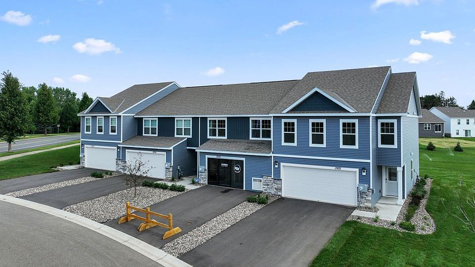 Ardan Place Townhomes by D.R. Horton in Rosemount MN | Zillow