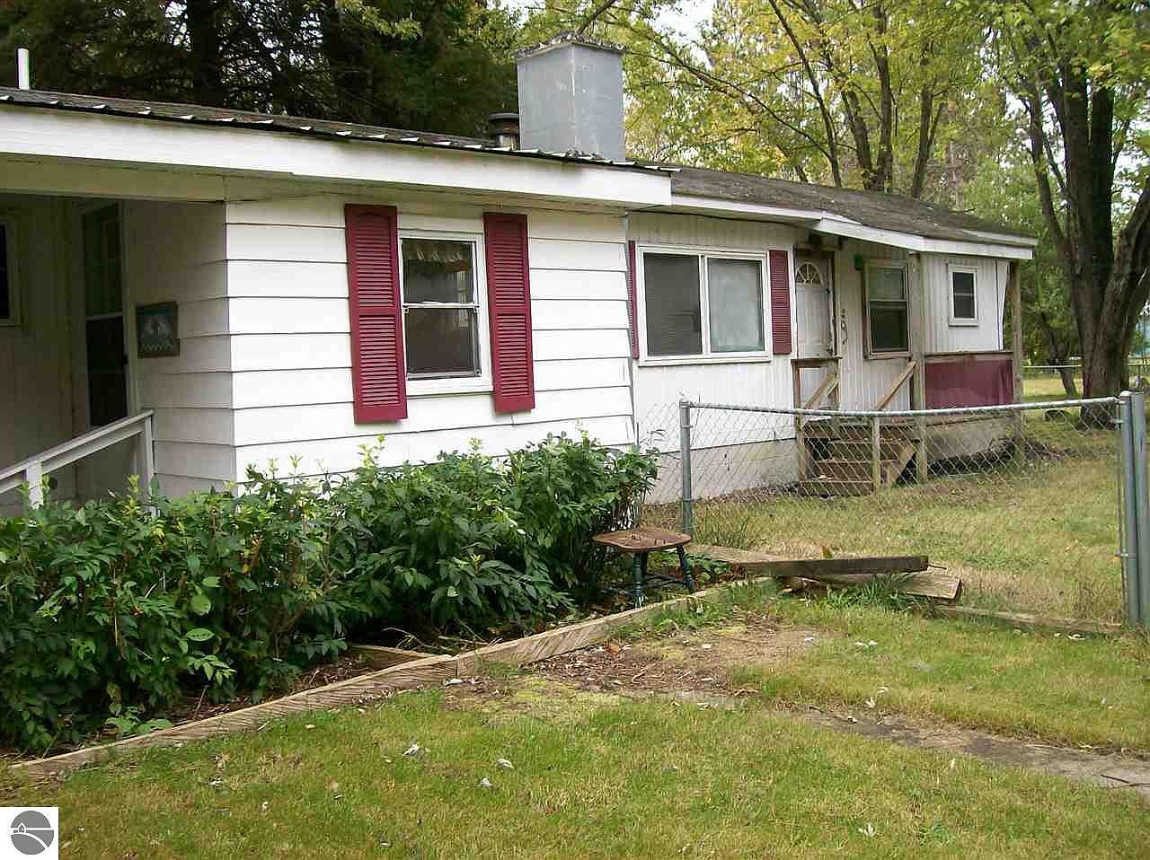 1727 Rau Rd, West Branch, MI 48661 | Zillow