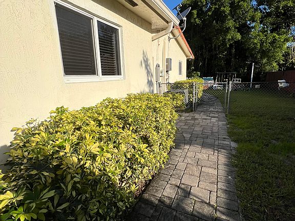 6251 SW 58th St #2, Miami, FL 33143 | Zillow
