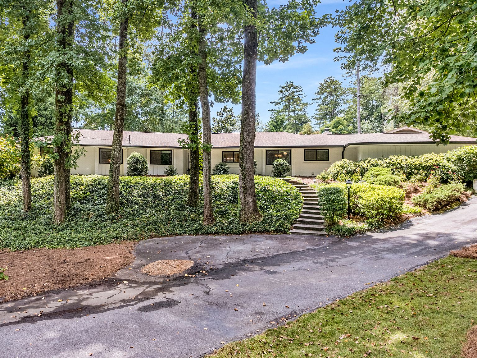 400 Spalding Cir, Sandy Springs, GA 30328 | Zillow
