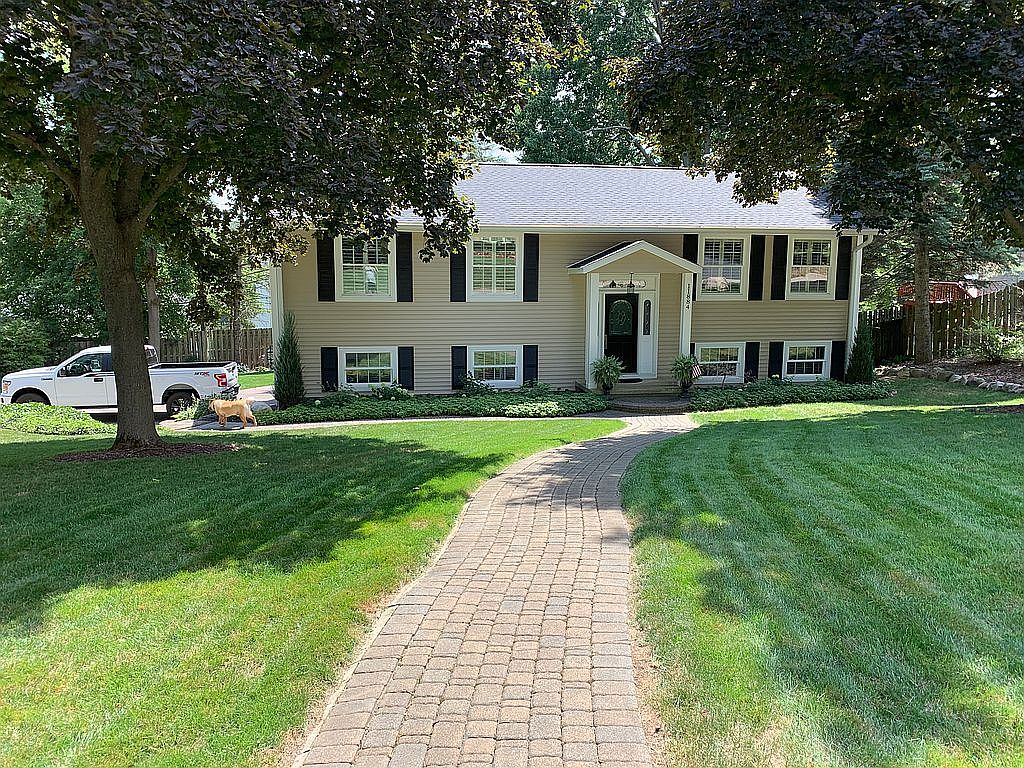 11884 Stoney Ridge Dr, Brighton, MI 48114 | Zillow