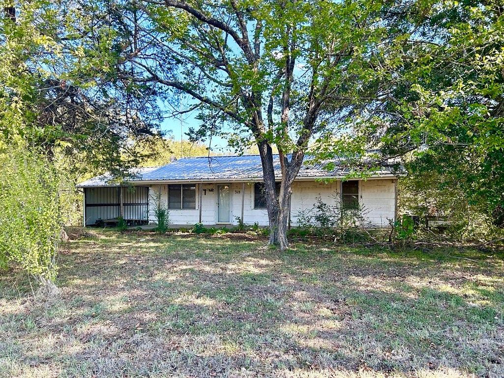318 S Main St, Ravenna, TX 75476 | Zillow
