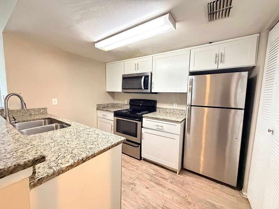 Glenbrooke Apartments - 8121 45th Court E Sarasota FL (1 units ...