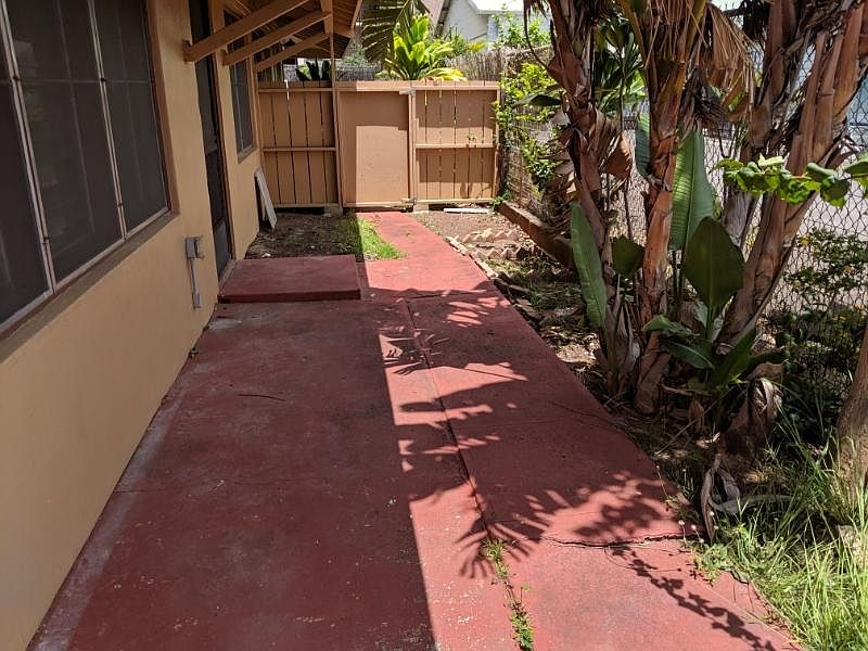606 Isenberg St APT A, Honolulu, HI 96826 | Zillow