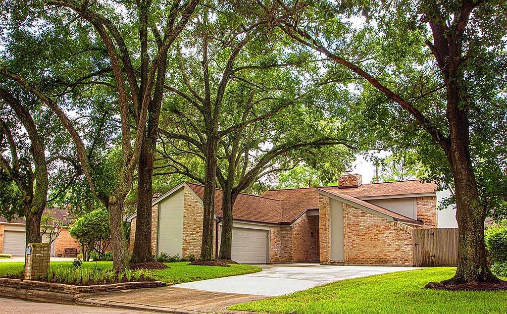 1201 Pech Rd, Houston, TX 77055 | Zillow