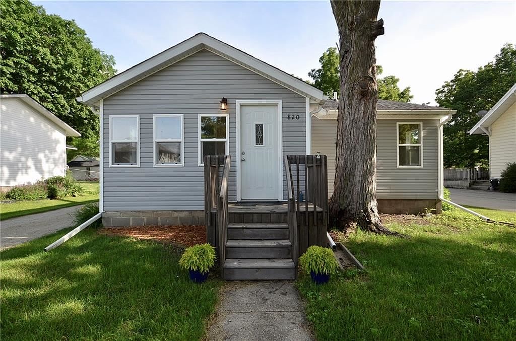 820 Maple St, Waukee, IA 50263 | Zillow