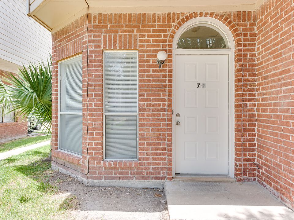8320 Wild Rose St, Houston, TX 77083 | Zillow