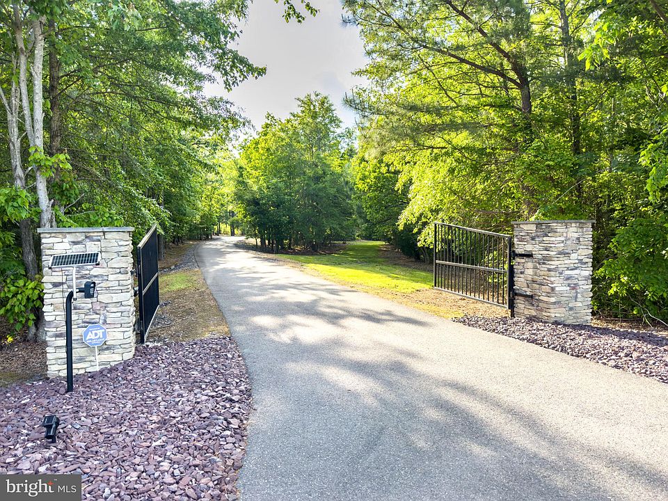 18248 Carrico Mills Rd, Stevensburg, VA 22741 | Zillow