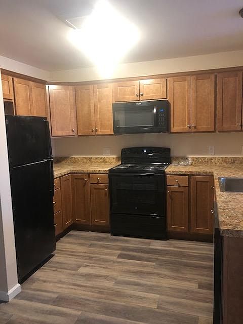 17 Avery Ln, Walpole, NH 03608 | Zillow