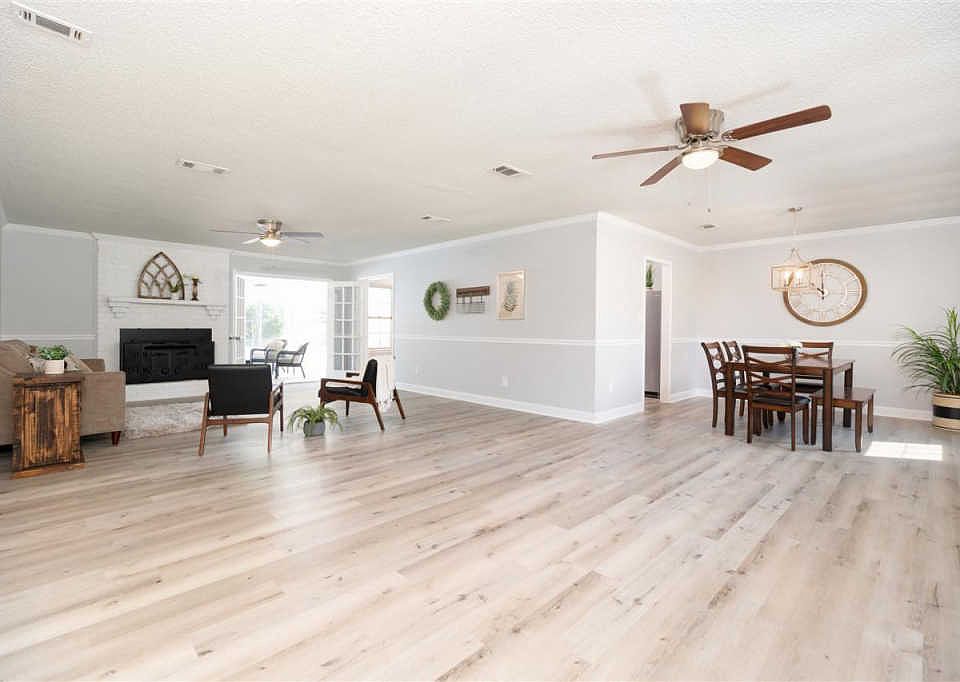 5815 Adelyn Rd, Pensacola, FL 32504 | Zillow