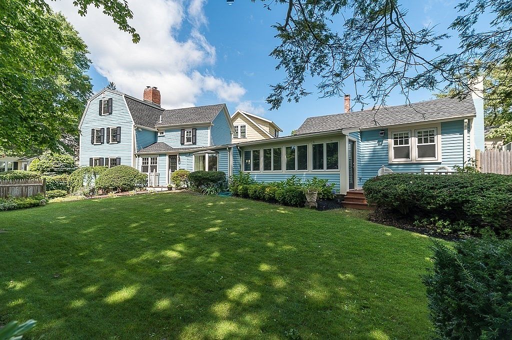 67 School St, Manchester, MA 01944 | Zillow