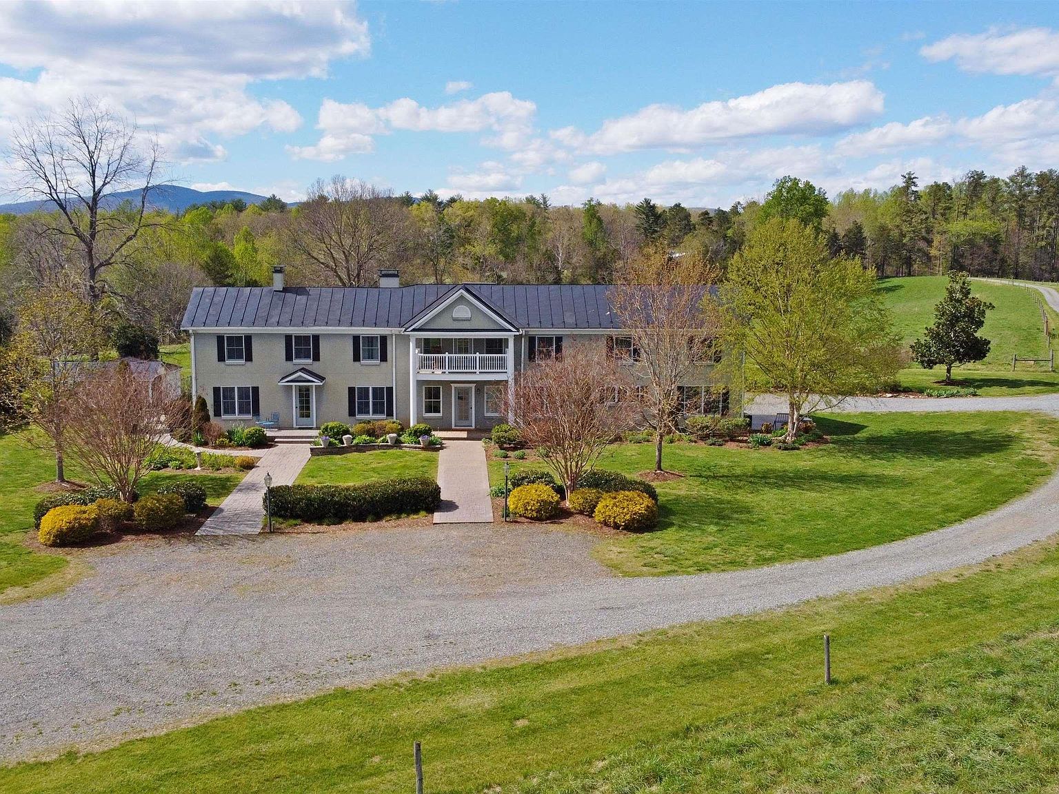 928 Slate Mill Rd, Stanardsville, VA 22973 | MLS #664371 | Zillow