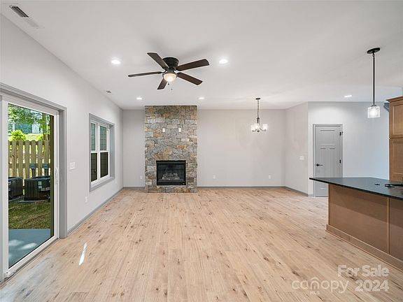 100 Red Twig Ln UNIT 102, Burnsville, NC 28714 | MLS #4155719 | Zillow