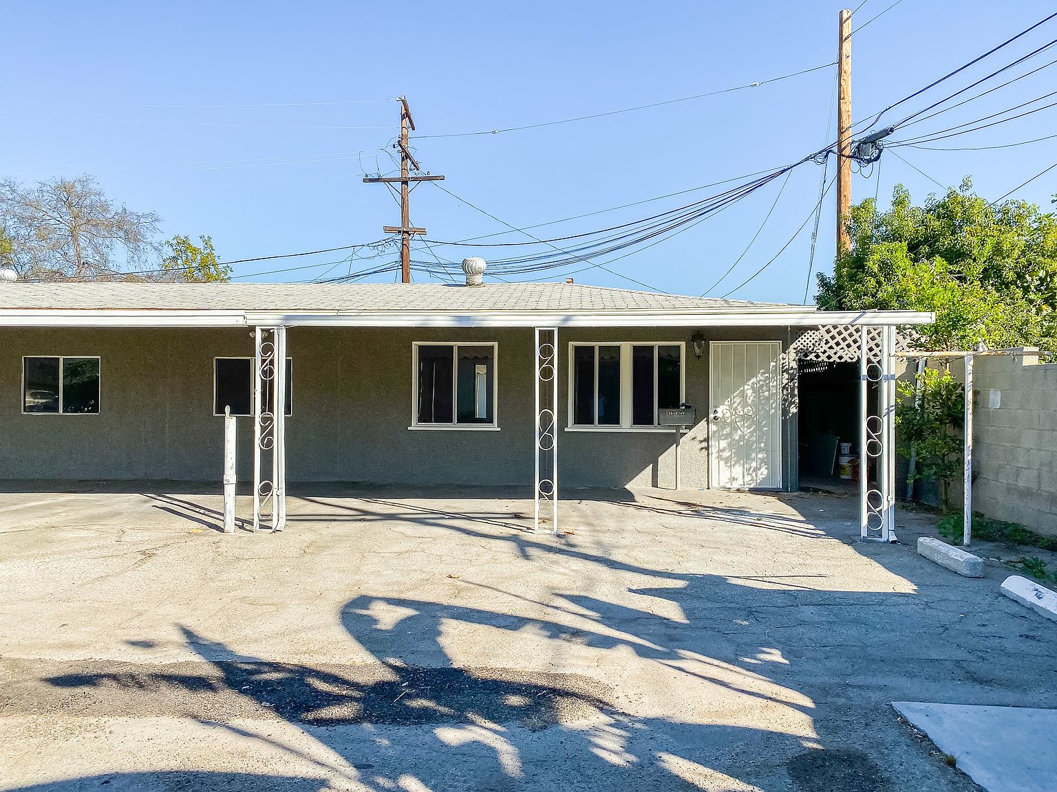 23642 Main St, Carson, CA 90745 | Zillow
