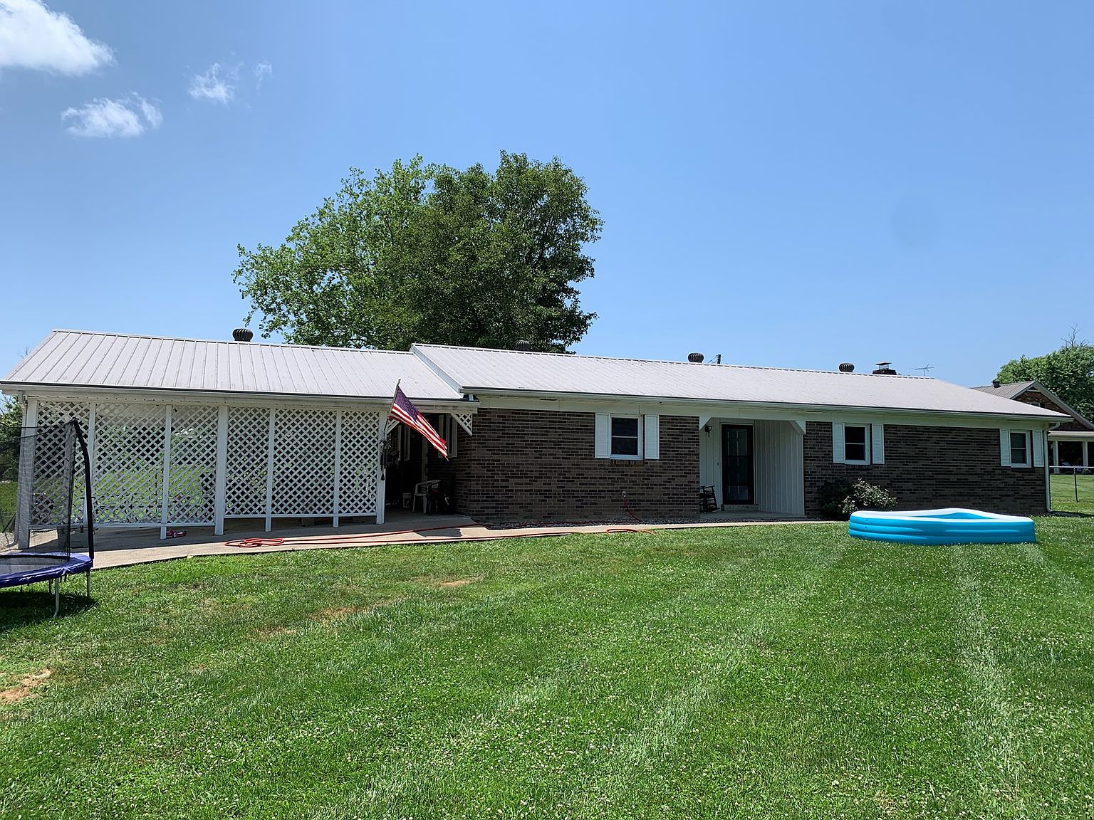 137 Lynn St, Middleburg, KY 42541 | Zillow